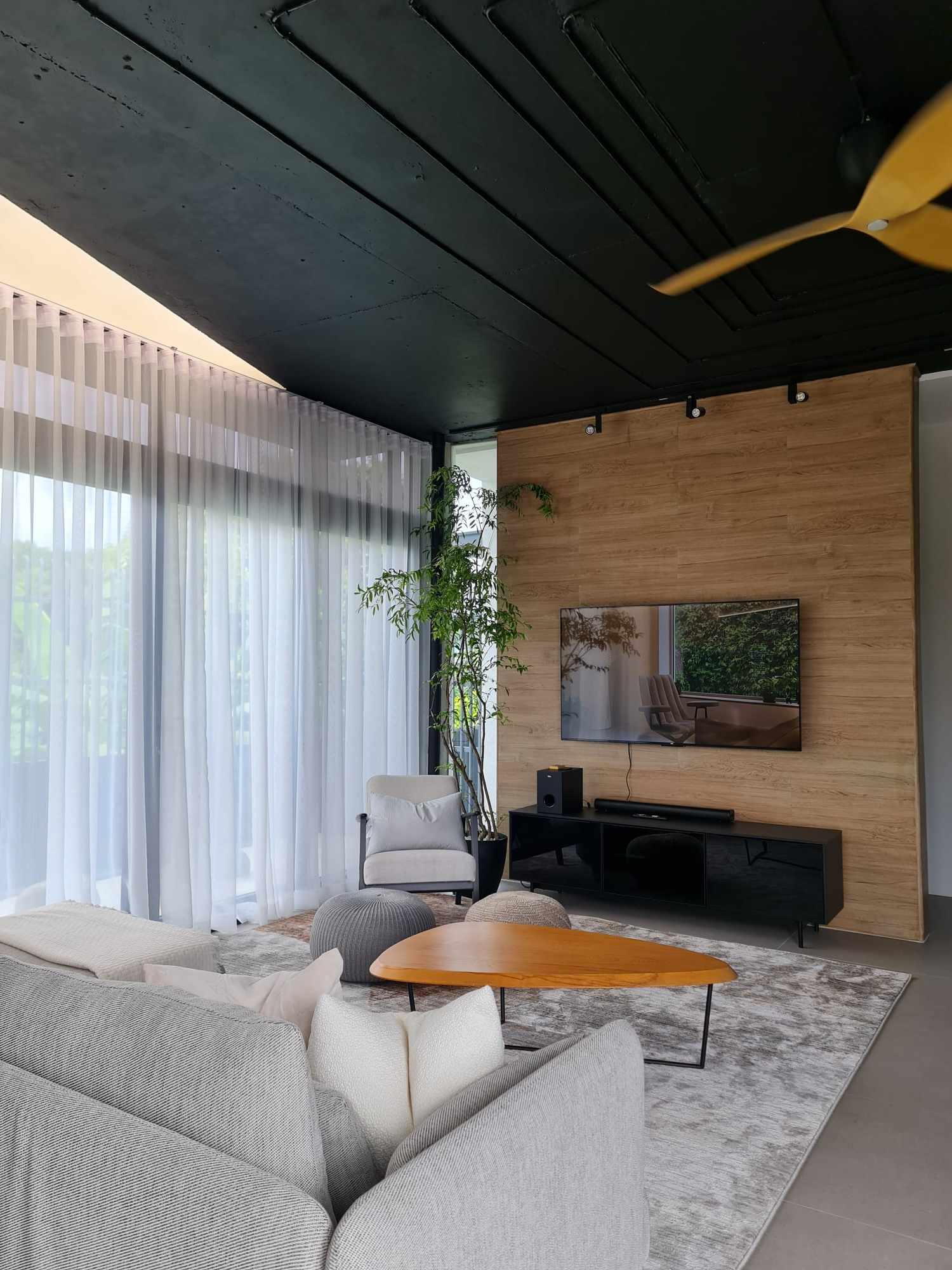 F Residence - Anri Design Studio